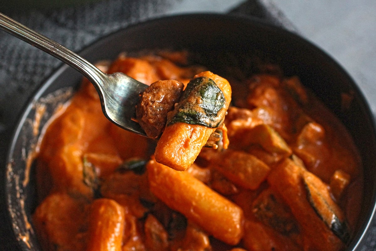 Sausage Pepper and Onion Rice Cakes Alla Soju