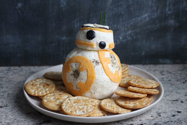 Star Wars Cheese Balls - BB-8 and a Porg