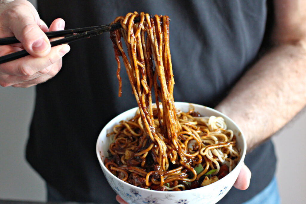 Rasta Jajangmyeon